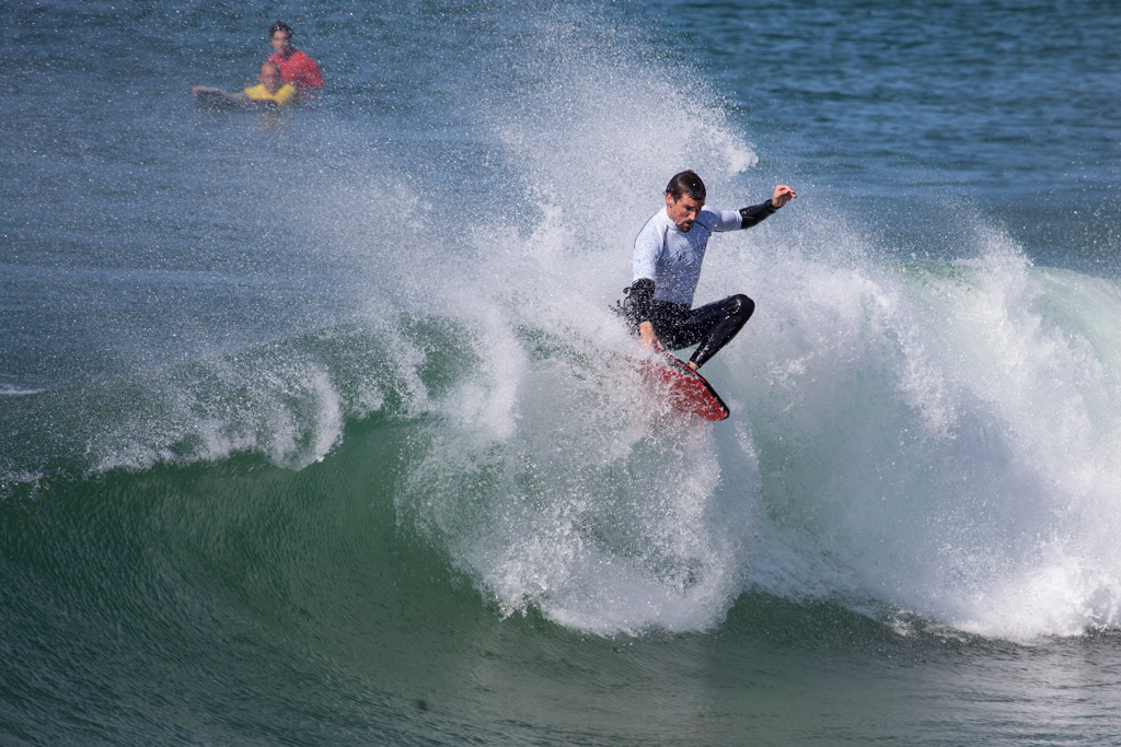 Drop Knee Sessions | The World's Premier Dropknee Bodyboarding Event